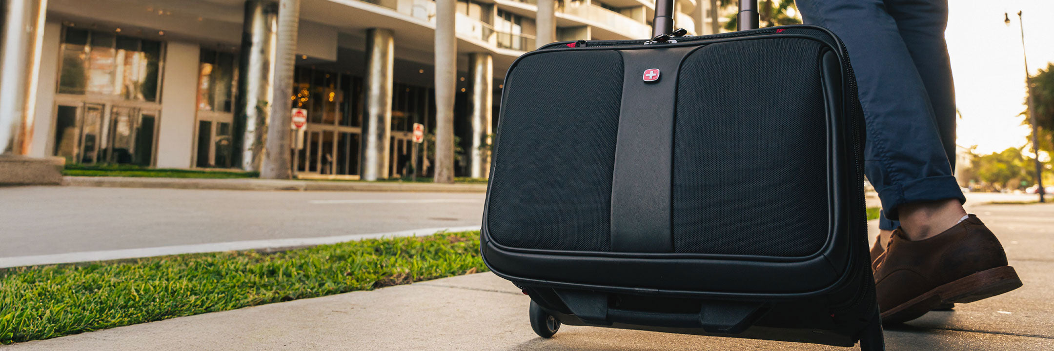 Wenger Bags & Cases – SWISSGEAR Canada