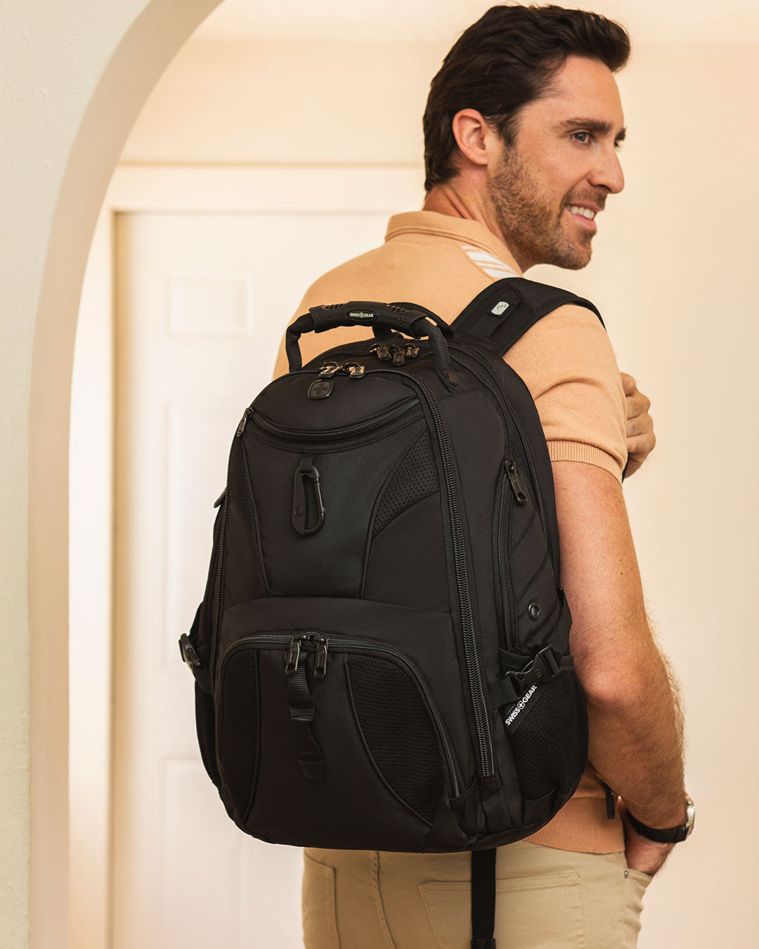 1900 Scansmart Backpack Collection – SWISSGEAR Canada